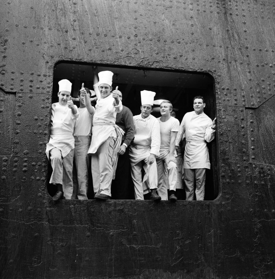 airbnb overnights on the USS Cobia, a WW2 Gato-class submarine ...